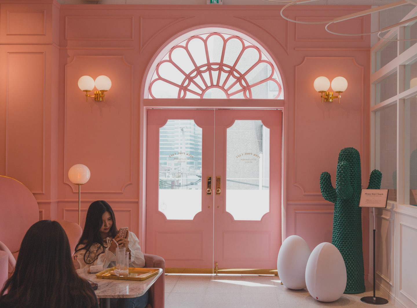 The Trendy Stylenanda Pink Hotel + Pink Pool Cafe in Seoul – There She ...