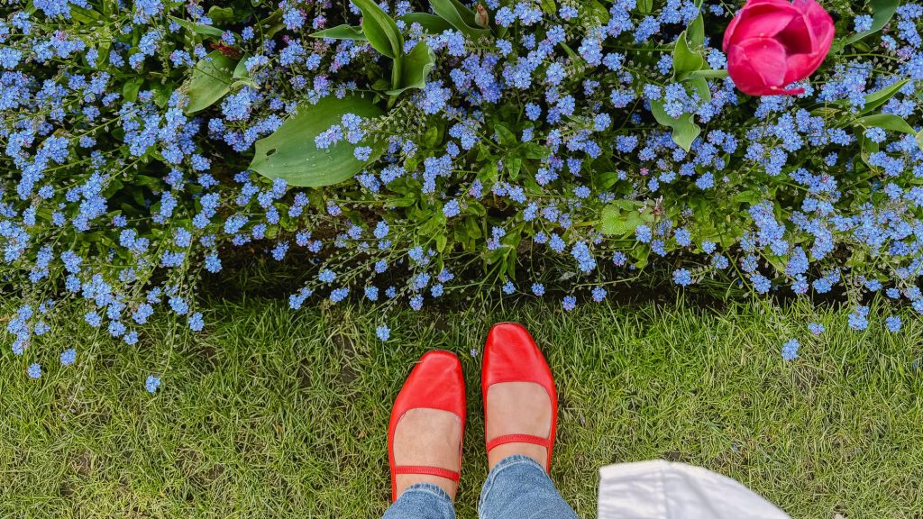 A Madewell Greta Ballet Flats Review After Wearing Them All Over the ...